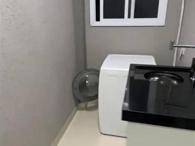 Linda casa de condomínio, 2 dorms 1 vaga, 52 M² útil, no Caiçara, confira !