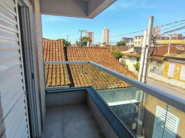 LINDA CASA DE CONDOMÍNIO COM SACADA LADO PRAIA MARACANÃ
