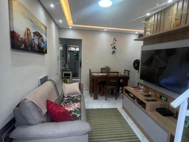Linda casa de condominio bairro maracanã