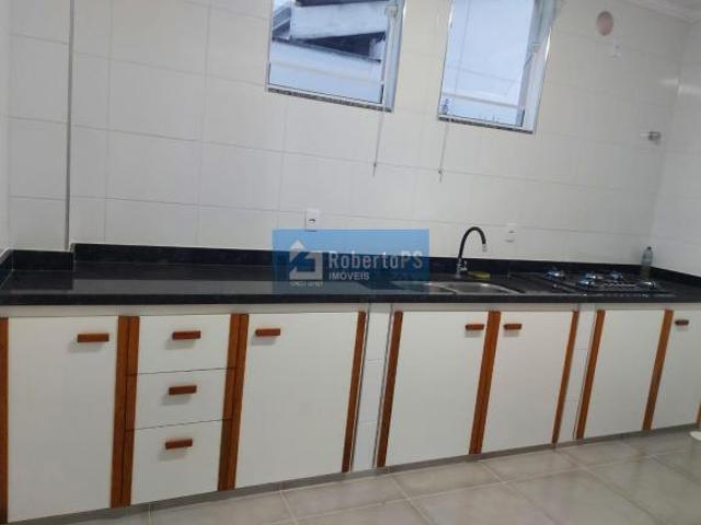 Linda casa de condomínio em fase final de acabamento com edícula à venda no Jardim das Colinas 1