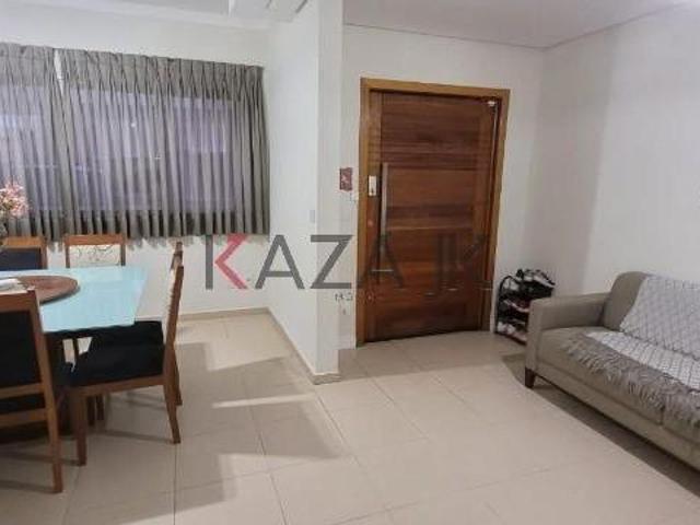 Linda casa de condomínio no Morada do Horto, em Jundiaí com 3 dts, seno uma suíte com closet. É uma