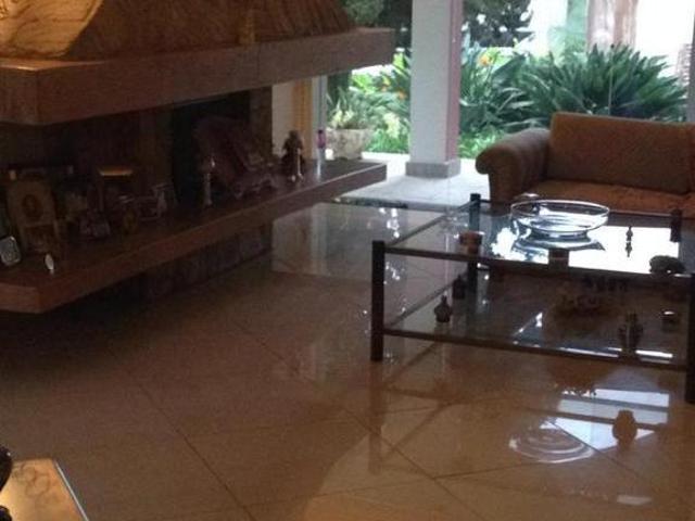 Linda casa de condomínio para venda em Arujá SP