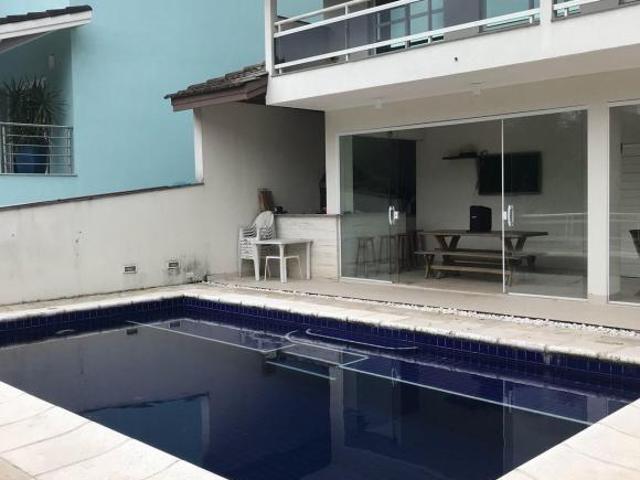 Linda casa de condomínio para venda em Arujá SP