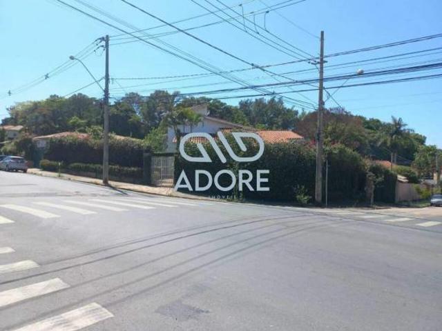 Linda casa de esquina à venda com rua principal que liga ao centro de Salto/SP Casa localizada em ba