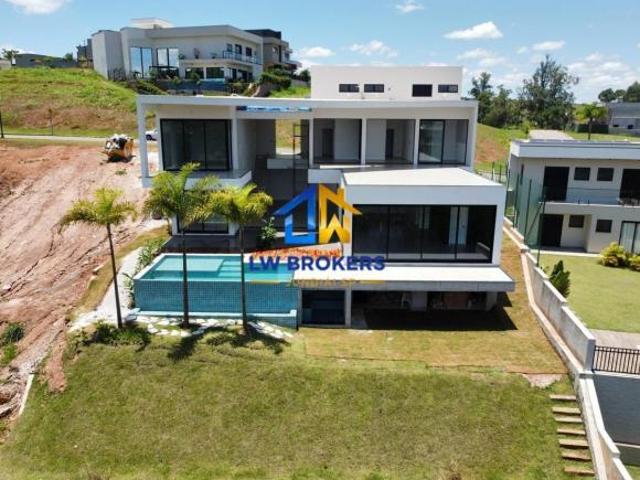 Linda Casa de Estilo Moderno à Venda no Fazenda Serra Azul, Itupeva/SP