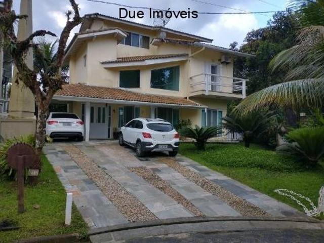 Linda casa de praia no Condomínio Hanga Roa litoral norte