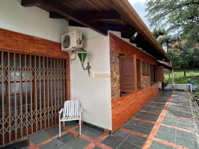 Linda Casa de tijolo à vista no Bairro Cecilia Viamão/RS