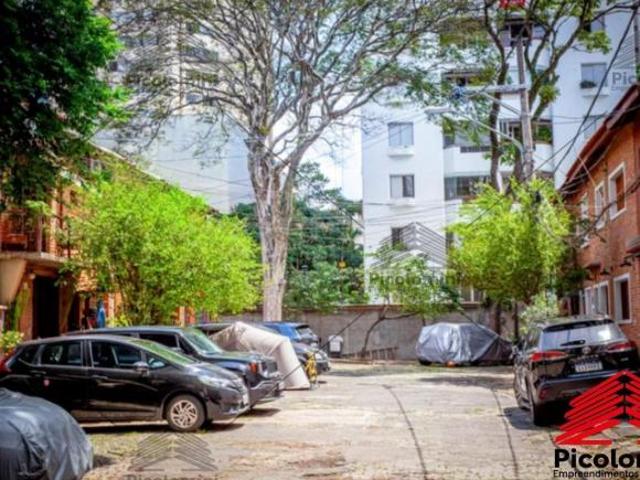 Linda Casa de Vila em Pinheiros, a 50 metros da Rua Oscar Freire e a 500 Metros do Metrô Clínicas e