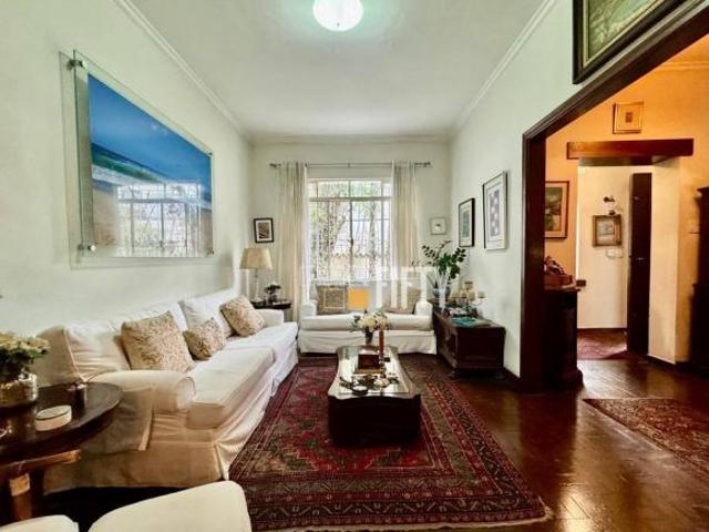 Linda casa de 280 m² no coração do Campo Belo para Venda e Locação