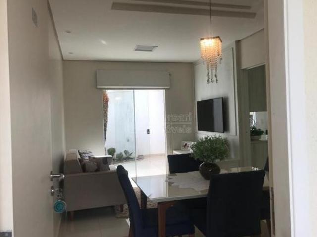Linda Casa de 2 Dormitorios no Cond. Villagio Do Sol em Araraquara