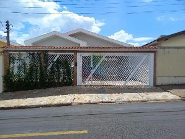 Linda casa de 3 dormitórios com 1 suíte para vendas no bairro Jardim Paulistano São Carlos imóveis