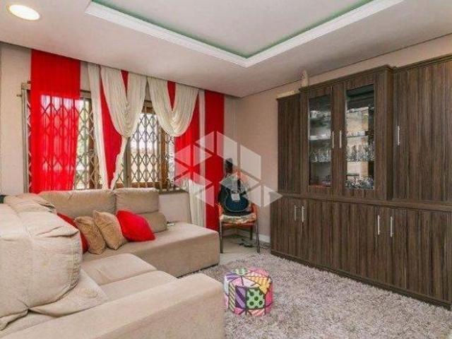 Linda casa de 3 dormitórios no bairro Vila Nova