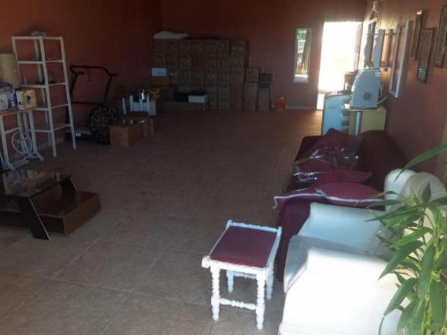 Linda casa de 3 quartos, suíte, reformada, fachada imponente, nascente, armários Recanto das Emas