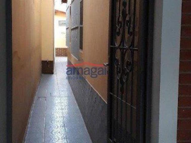 LINDA CASA DE 4 DORMITÓRIOS NO JD MESQUITA