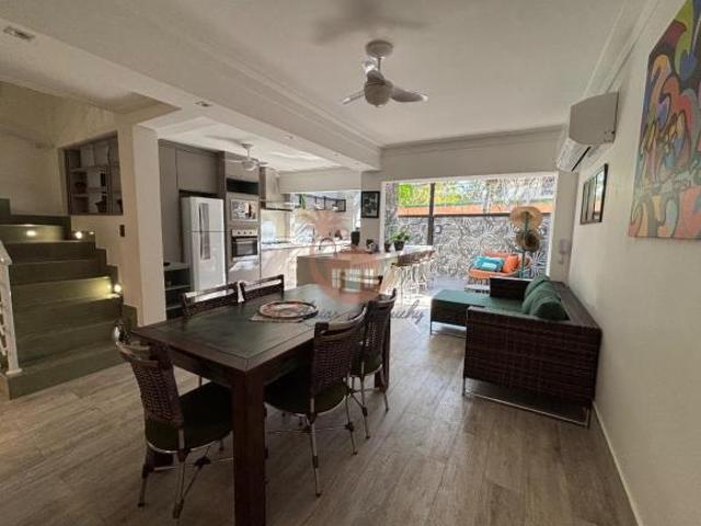 Linda casa disponível para venda!