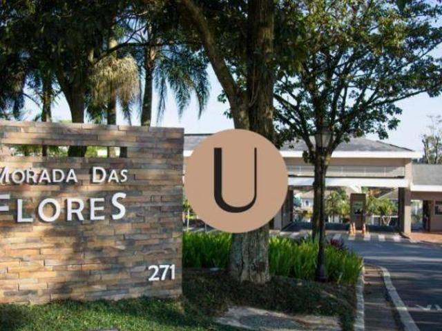 Linda Casa em Aldeia da Serra Condomínio Morada das Flores