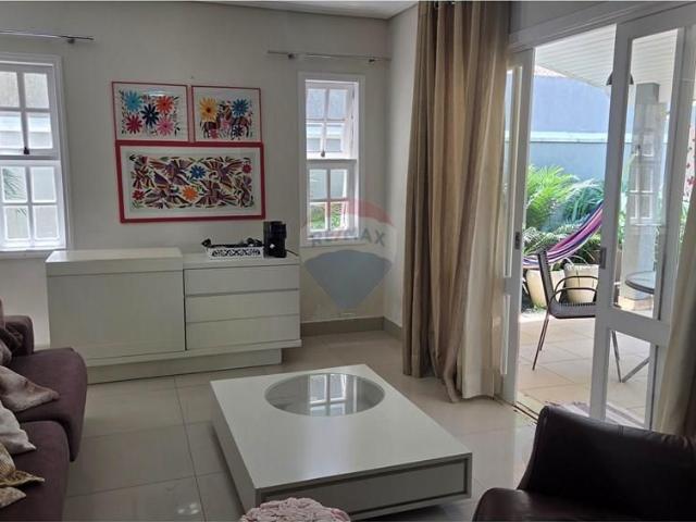 Linda Casa em Aldeia da Serra para Locação