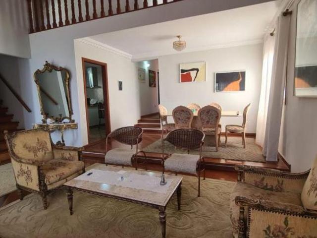 LINDA CASA EM BOLSÃO RESIDENCIAL PRÓXIMO AO RODOANEL E PARQUE JEQUITIBÁ