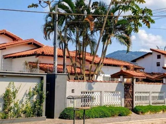Linda casa em Caraguatatuba
