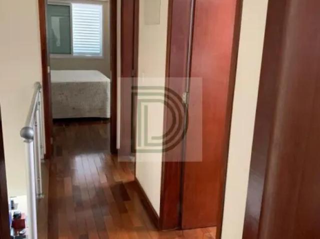 Linda casa em condomínio no jd. Previdência