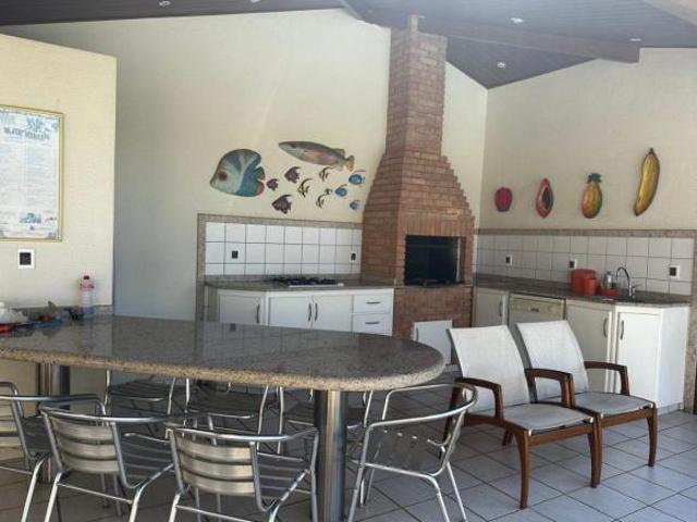Linda casa em condominio 3 Suites piscina
