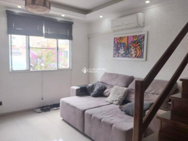 Linda Casa em Condomínio