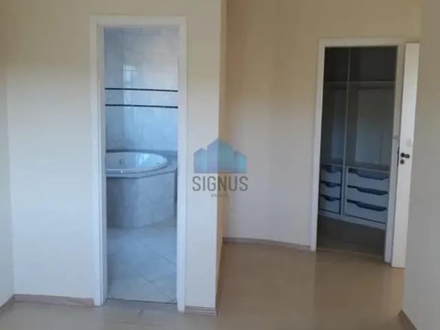Linda Casa em condomínio 212m² Valinhos /SP
