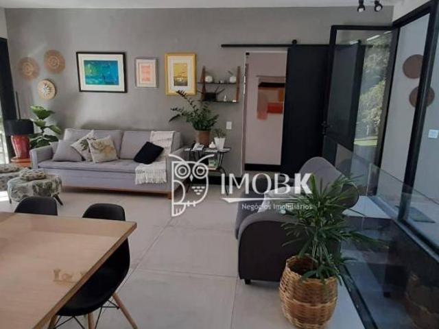 Linda casa em condominio, 4 dormitorios em terrreno de 1.000m2