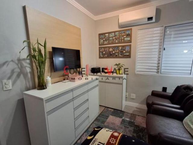 Linda casa em condominio com excelente acabamento, 2 dormitórios, 2 banheiros, lazer completo no Ba