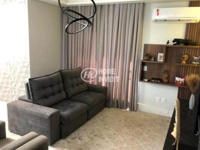 Linda Casa em Condomínio com 3 suítes em Medeiros, Jundiaí