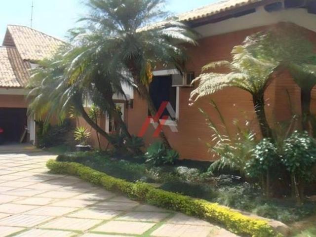 Linda Casa em Condomínio à Venda em Barueri SP, Residencial Tamboré: 5 Quartos, 5 Suítes, 3 Salas, 8