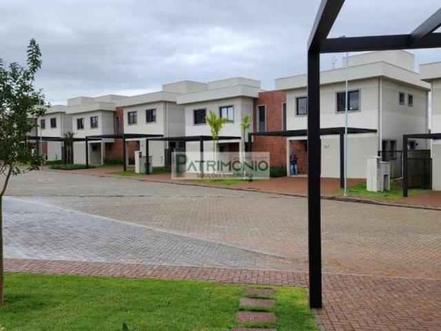 Linda Casa em Condomínio à Venda em Jaguariúna SP, Bairro Reserva das Flores: 3 Quartos, 1 Suíte, 3