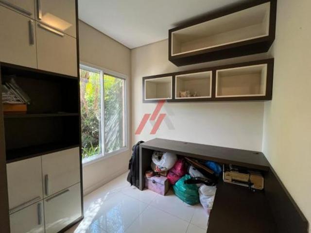 Linda Casa em Condomínio à Venda em Santana de Parnaíba SP, Bairro Paiol Velho: 3 quartos, 3 suítes