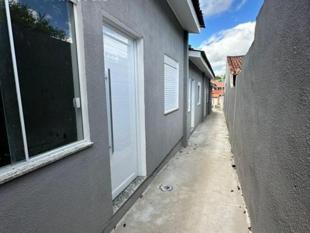 Linda casa em condomínio, à venda no bairro City Cachoeirinha/RS