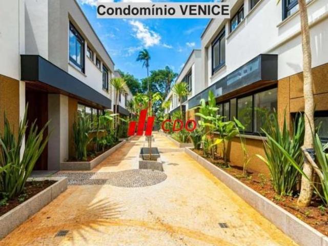 Linda casa em condomínio de alto padrão em Santo Amaro, São Paulo SP: 4 quartos, 4 suítes, 4 salas