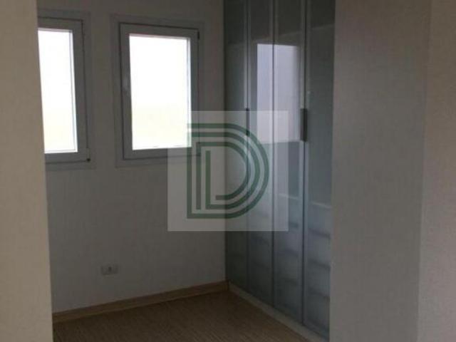 Linda casa em condomínio fechado