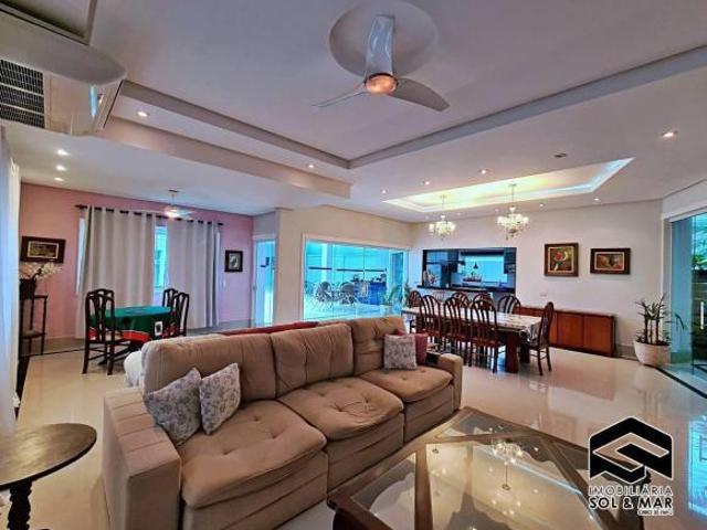 LINDA CASA EM CONDOMÍNIO FECHADO!