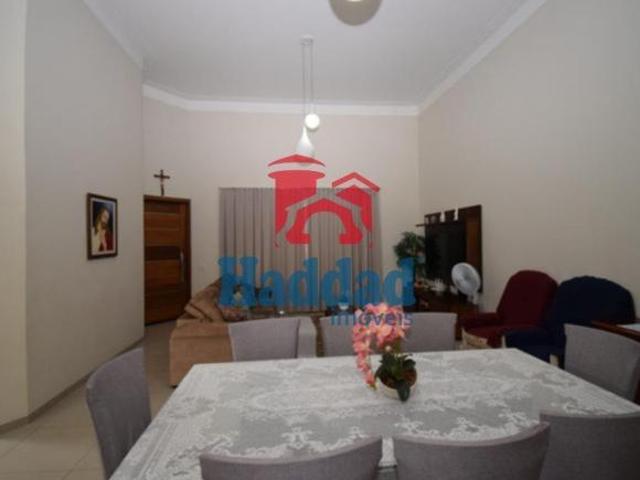 LINDA CASA EM CONDOMÍNIO FECHADO 3 SUÍTES E ESPAÇO DE QUALIDADE!