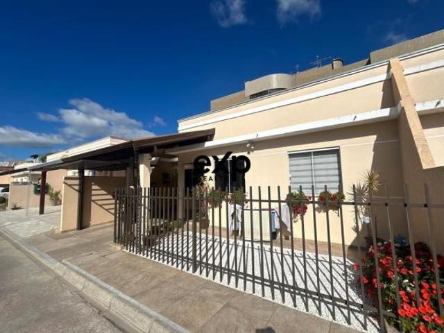 LINDA CASA EM CONDOMÍNIO FECHADO BAIRRO OURO VERDE | CAMPO LARGO/PR