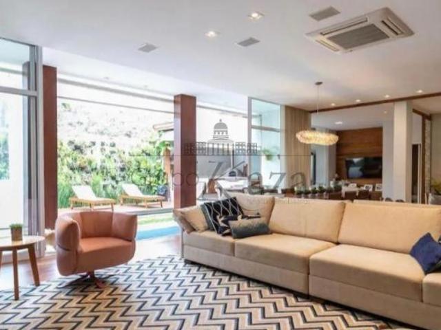 Linda casa em condomínio fechado no Alto da Boa Vista