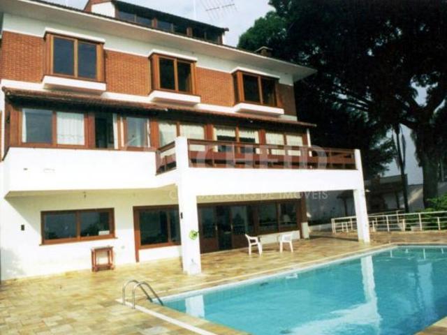 Linda Casa em condomínio fechado no Bairro Praia da Lagoa, com vista para a cidade São Paulo