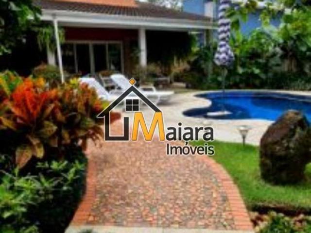 LINDA CASA EM CONDOMÍNIO FECHADO NO LÁZARO 70 METROS ATÉ A PRAIA!