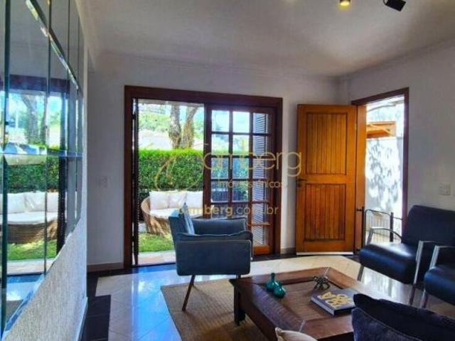 Linda casa em condominio! Oportunidade em excelente local. 3 suítes 3 vagas