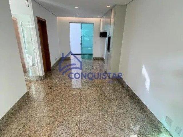 Linda casa em condomínio no Bairro Santa Branca!