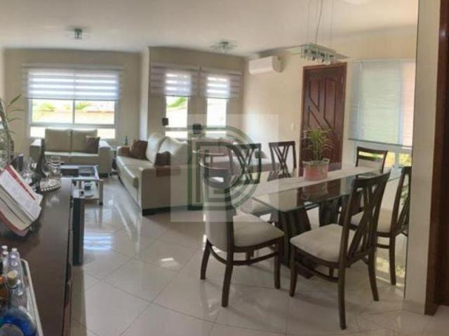 LINDA CASA EM CONDOMÍNIO NO JD. PREVIDÊNCIA