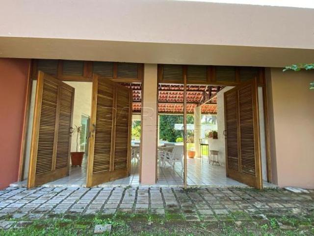 Linda casa em condomínio, pertinho do mar, com piscina e varanda gourmet, na praia Dura em Ubatuba!