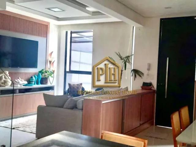 Linda casa em condomínio próximo ao centro