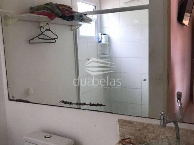 Linda casa em condomínio Terra Nova