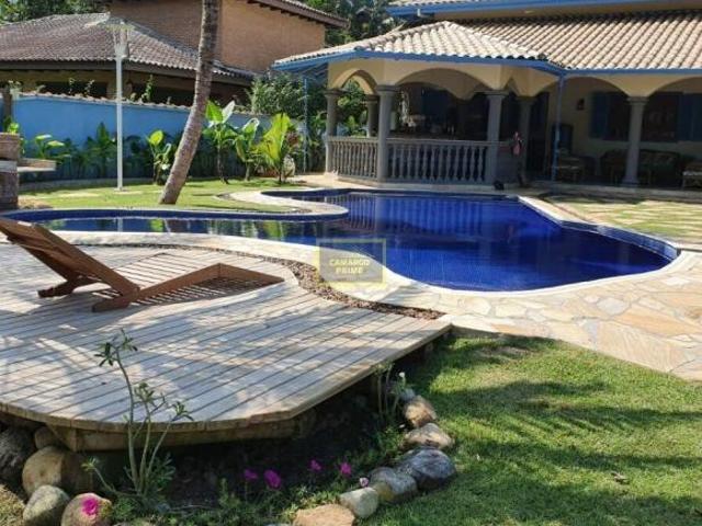Linda Casa em estilo praiano para Venda na Praia Dura