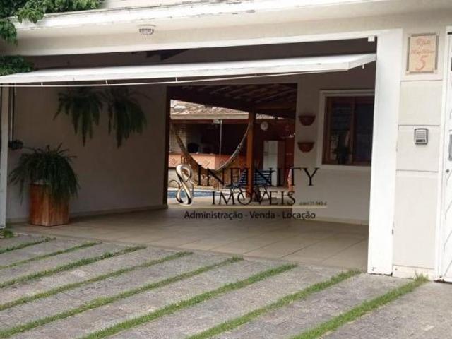 Linda Casa em Jacarei!